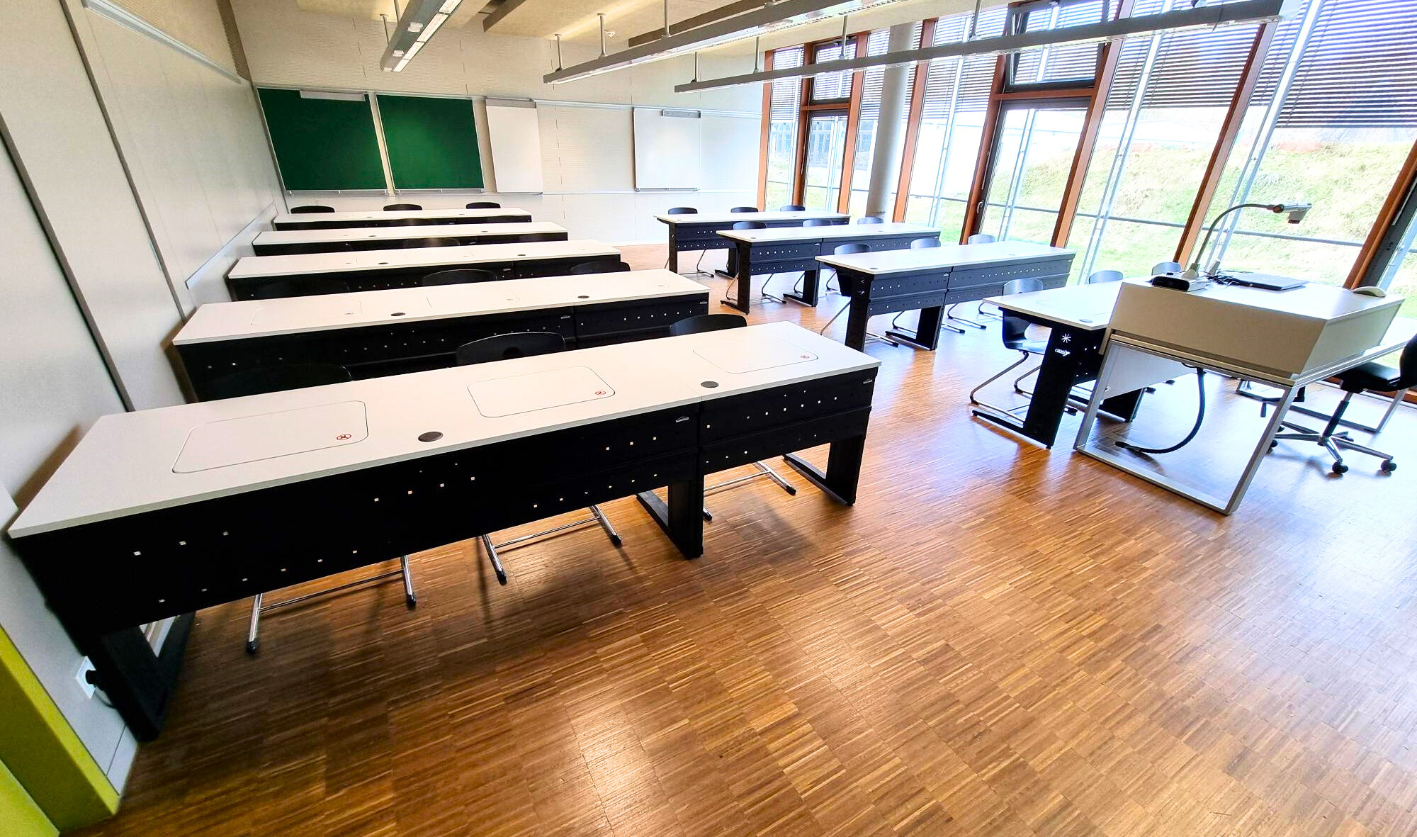 Salfer | IT-Dienstleister, Bürotechnik, Büroeinrichtung